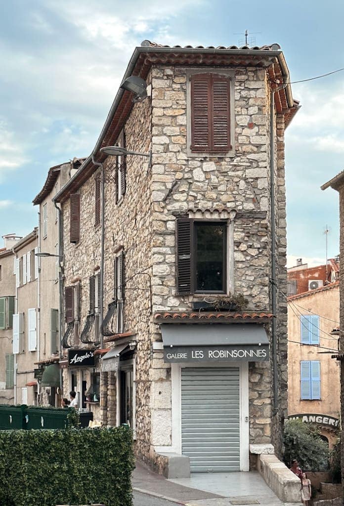 Visit Antibes On The Cote d'Azur: Unforgettable Sightseeing